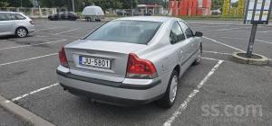 Volvo S60 2004 in Riga, with an engine capacity of 2.40 L and mileage of 200 thousand km for 1900 €, photo 4 on AUTOMOTO.COM.LV