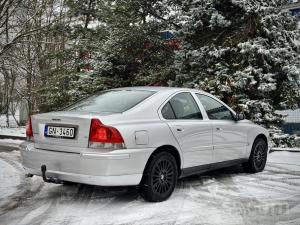 Volvo S60 2004 in Riga, with an engine capacity of 2.40 L and mileage of 0 thousand km for 2200 €, photo 8 on AUTOMOTO.COM.LV
