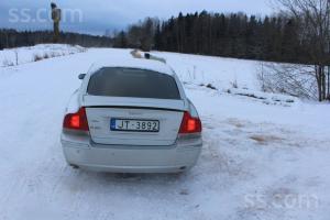 Volvo S60 2004 Madona, ar dzinēja tilpumu 2.40 L un nobraukumu 392 tūkst. km par 1500 €, foto 8 vietnē AUTOMOTO.COM.LV