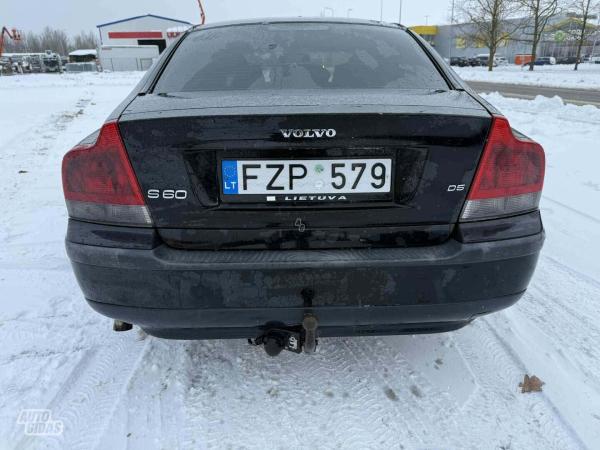 Volvo S60 2004 in Kaunas, with an engine capacity of 2.40 L and mileage of 311 thousand km for 1150 €, photo 2 on AUTOMOTO.COM.LV