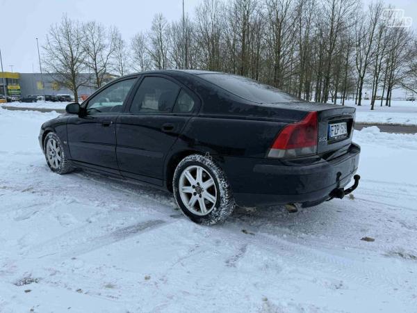 Volvo S60 2004 Kauņa, ar dzinēja tilpumu 2.40 L un nobraukumu 311 tūkst. km par 1150 €, foto 4 vietnē AUTOMOTO.COM.LV