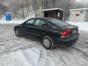 Volvo S60 2004 Kauņa, ar dzinēja tilpumu 2.40 L un nobraukumu 385 tūkst. km par 1000 €, foto 4 vietnē AUTOMOTO.COM.LV
