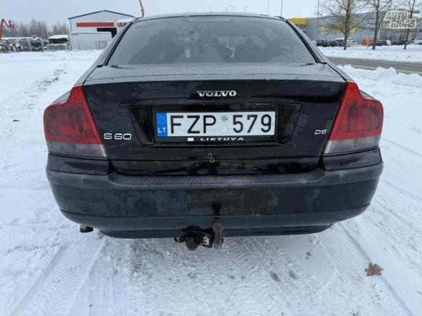 Volvo S60 2004 Kauņa, ar dzinēja tilpumu 2.40 L un nobraukumu 310 tūkst. km par 1050 €, foto 2 vietnē AUTOMOTO.COM.LV