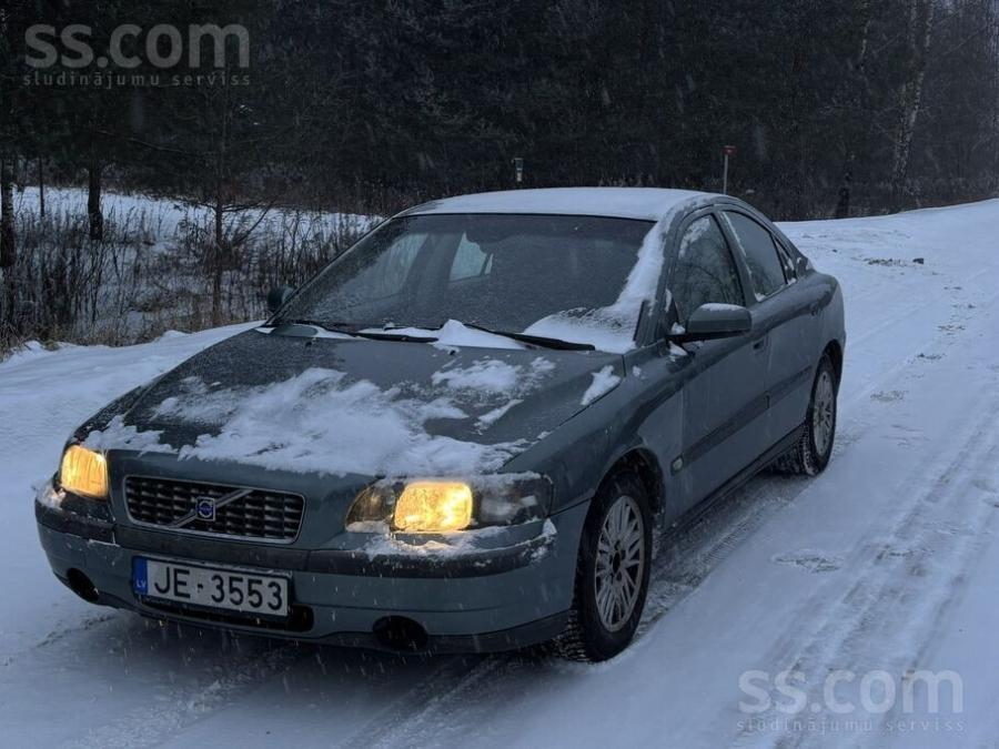 Volvo S60 2004 Jelgava, ar dzinēja tilpumu 2.40 L un nobraukumu 376 tūkst. km par 1900 €, foto 2 vietnē AUTOMOTO.COM.LV