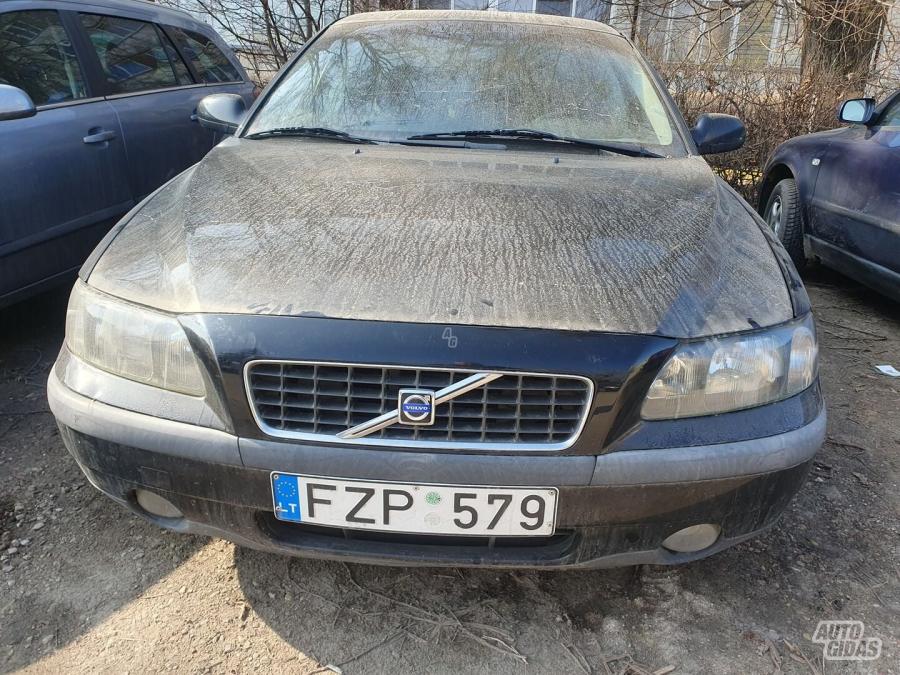 Volvo S60 2004 in Kaunas, with an engine capacity of 2.40 L and mileage of 314 thousand km for 750 €, photo 2 on AUTOMOTO.COM.LV