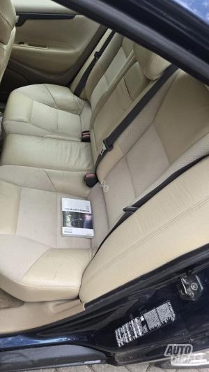 Volvo S60 2004 Prienai, ar dzinēja tilpumu 2.40 L un nobraukumu 324 tūkst. km par 1250 €, foto 10 vietnē AUTOMOTO.COM.LV