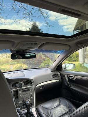 Volvo S60 2004 Rīga, ar dzinēja tilpumu 2.40 L un nobraukumu 352 tūkst. km par 1400 €, foto 9 vietnē AUTOMOTO.COM.LV