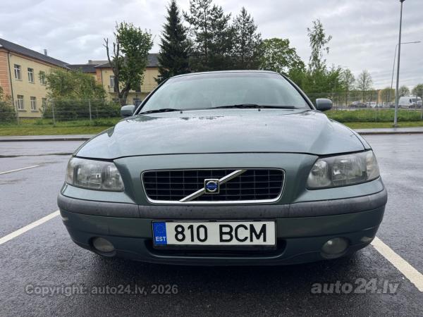 Volvo S60 2004 Tallina, ar dzinēja tilpumu 2.40 L un nobraukumu 319 tūkst. km par 2500 €, foto 2 vietnē AUTOMOTO.COM.LV