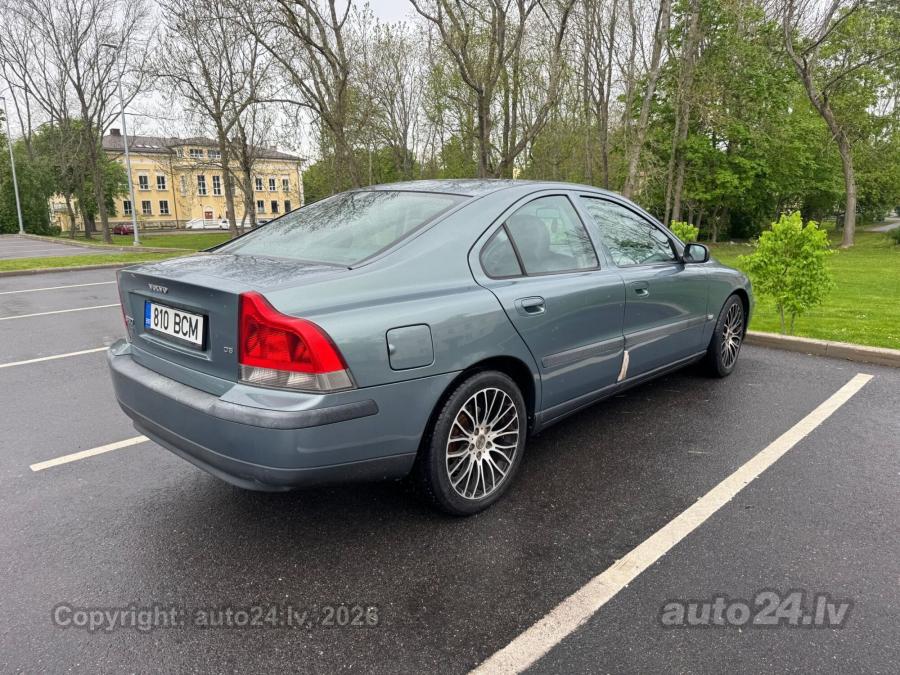Вольво С60 2004 в Таллин, объемом двигателя 2.40 л и пробегом 319 тыс. км за 2500 €, фото 4 на AUTOMOTO.COM.LV