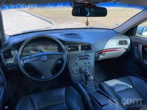 Volvo S60 2004 in Riga, with an engine capacity of 2.40 L and mileage of 264 thousand km for 2000 €, photo 8 on AUTOMOTO.COM.LV