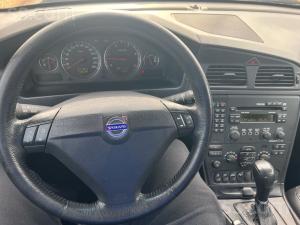 Volvo S60 2004 Rīga, ar dzinēja tilpumu 2.40 L un nobraukumu 371 tūkst. km par 2200 €, foto 11 vietnē AUTOMOTO.COM.LV