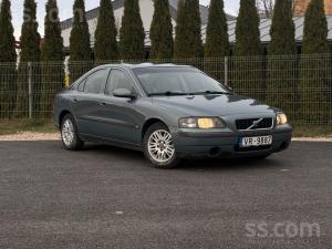 Вольво С60 2004 в Елгава, объемом двигателя 2.40 л и пробегом 325 тыс. км за 1650 €, фото  на AUTOMOTO.COM.LV