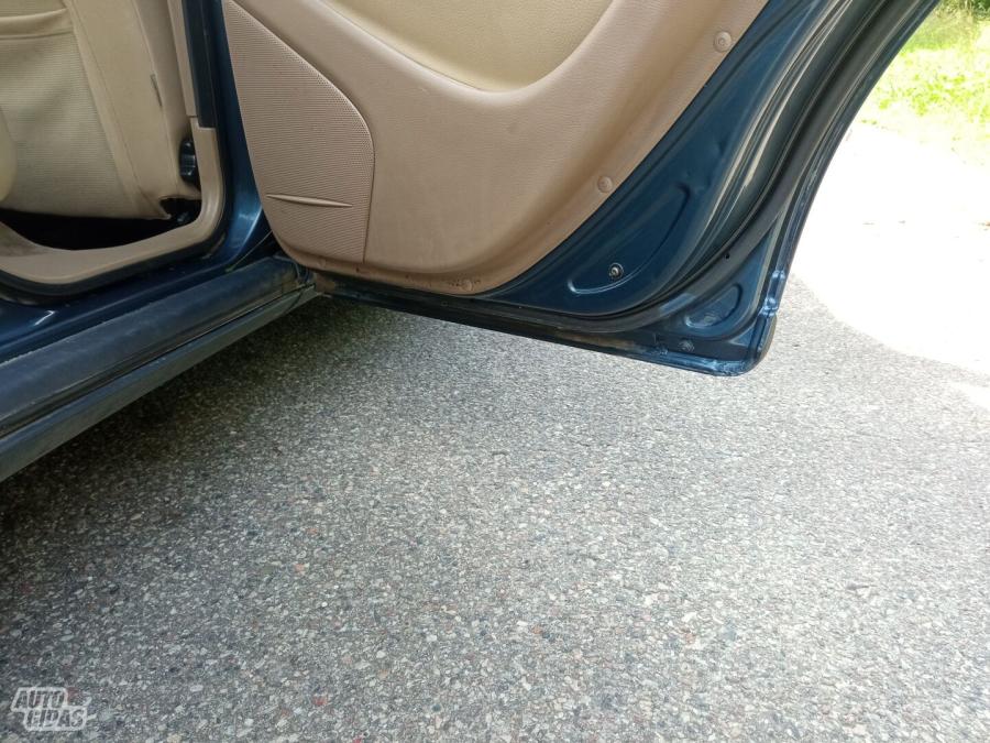 Volvo S60 2004 Viļņa, ar dzinēja tilpumu 2.40 L un nobraukumu 410 tūkst. km par 1690 €, foto 13 vietnē AUTOMOTO.COM.LV