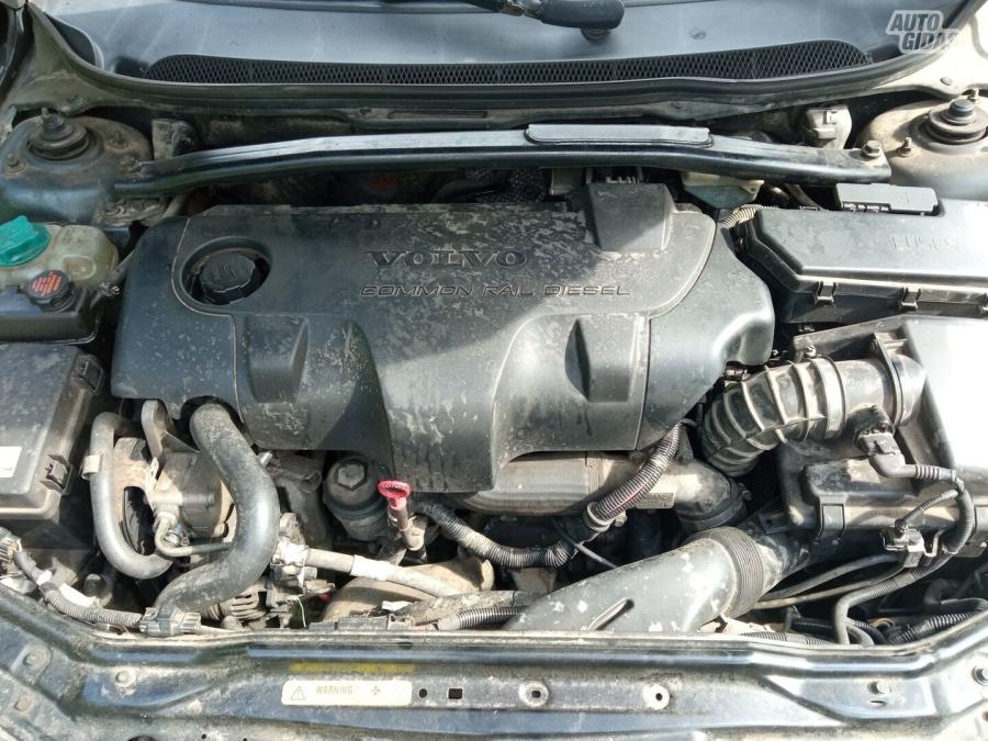 Volvo S60 2004 Viļņa, ar dzinēja tilpumu 2.40 L un nobraukumu 410 tūkst. km par 1690 €, foto 16 vietnē AUTOMOTO.COM.LV
