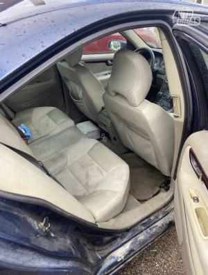 Volvo S60 2004 in Ukmerge, with an engine capacity of 2.40 L and mileage of 409 thousand km for 450 €, photo 5 on AUTOMOTO.COM.LV