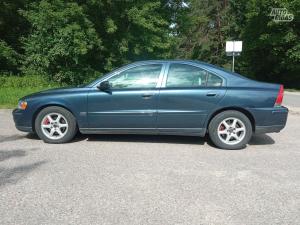 Volvo S60 2004 in Vilnius, with an engine capacity of 2.40 L and mileage of 410 thousand km for 1490 €, photo 7 on AUTOMOTO.COM.LV