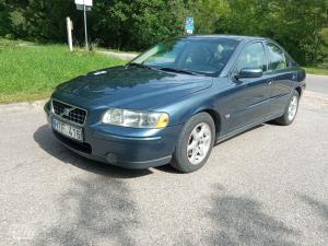 Volvo S60 2004 in Vilnius, with an engine capacity of 2.40 L and mileage of 410 thousand km for 1490 €, photo 8 on AUTOMOTO.COM.LV
