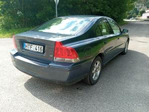 Volvo S60 2004 in Vilnius, with an engine capacity of 2.40 L and mileage of 410 thousand km for 1490 €, photo 9 on AUTOMOTO.COM.LV