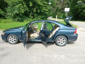 Volvo S60 2004 in Vilnius, with an engine capacity of 2.40 L and mileage of 410 thousand km for 1490 €, photo 14 on AUTOMOTO.COM.LV