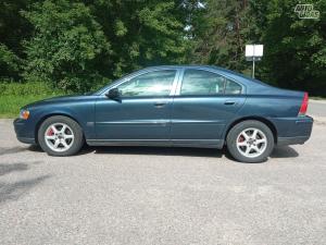 Volvo S60 2004 Viļņa, ar dzinēja tilpumu 2.40 L un nobraukumu 410 tūkst. km par 1290 €, foto 9 vietnē AUTOMOTO.COM.LV