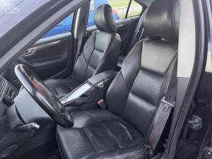 Volvo S60 2004 Viļņa, ar dzinēja tilpumu 2.40 L un nobraukumu 327 tūkst. km par 1300 €, foto 9 vietnē AUTOMOTO.COM.LV