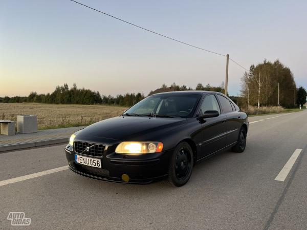 Volvo S60 2004 Klaipėda, ar dzinēja tilpumu 2.40 L un nobraukumu 1 tūkst. km par 699 €, foto 1 vietnē AUTOMOTO.COM.LV
