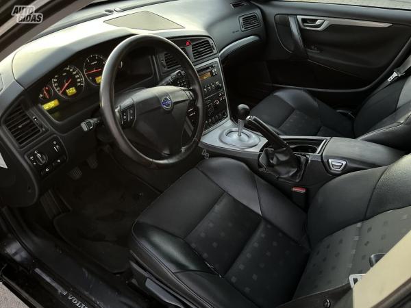 Volvo S60 2004 Klaipėda, ar dzinēja tilpumu 2.40 L un nobraukumu 1 tūkst. km par 699 €, foto 8 vietnē AUTOMOTO.COM.LV
