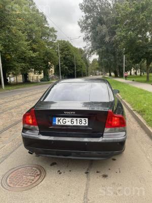 Вольво С60 2004 в Рига, объемом двигателя 2.40 л и пробегом 309 тыс. км за 1100 €, фото 6 на AUTOMOTO.COM.LV