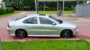 Volvo S60 2005 in Cesis, with an engine capacity of 2.40 L and mileage of 322 thousand km for 8100 €, photo 5 on AUTOMOTO.COM.LV