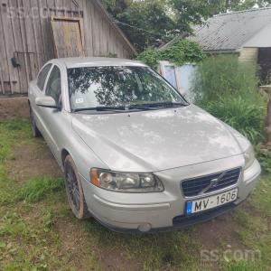 Volvo S60 2005 in Ludza, with an engine capacity of 2.40 L and mileage of 309 thousand km for 1299 €, photo 13 on AUTOMOTO.COM.LV