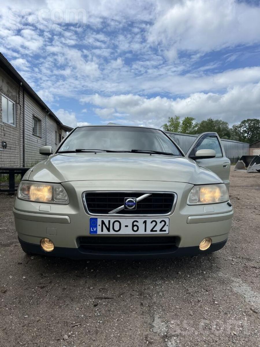 Volvo S60 2005 Madona, ar dzinēja tilpumu 2.40 L un nobraukumu 500 tūkst. km par 3500 €, foto 1 vietnē AUTOMOTO.COM.LV