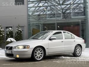 Volvo S60 2005 in Riga, with an engine capacity of 2.40 L and mileage of 367 thousand km for 2500 €, photo 2 on AUTOMOTO.COM.LV
