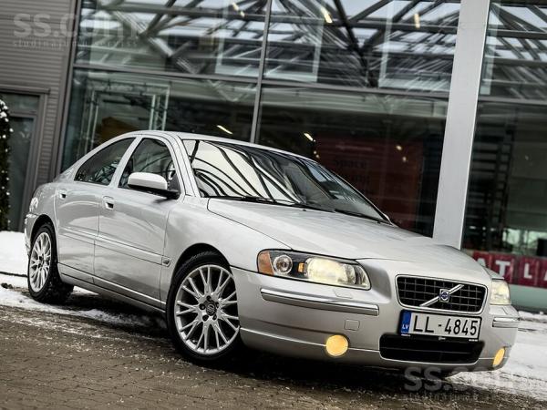 Volvo S60 2005 Rīga, ar dzinēja tilpumu 2.40 L un nobraukumu 367 tūkst. km par 2500 €, foto 8 vietnē AUTOMOTO.COM.LV