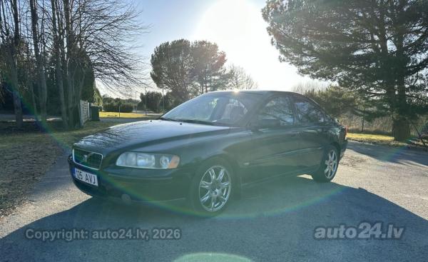 Volvo S60 2005 Tallina, ar dzinēja tilpumu 2.40 L un nobraukumu 204 tūkst. km par 3400 €, foto 1 vietnē AUTOMOTO.COM.LV