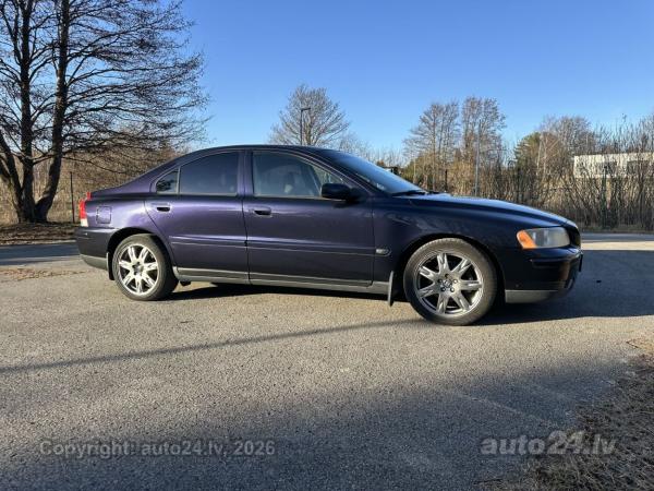 Volvo S60 2005 Tallina, ar dzinēja tilpumu 2.40 L un nobraukumu 204 tūkst. km par 3400 €, foto 3 vietnē AUTOMOTO.COM.LV