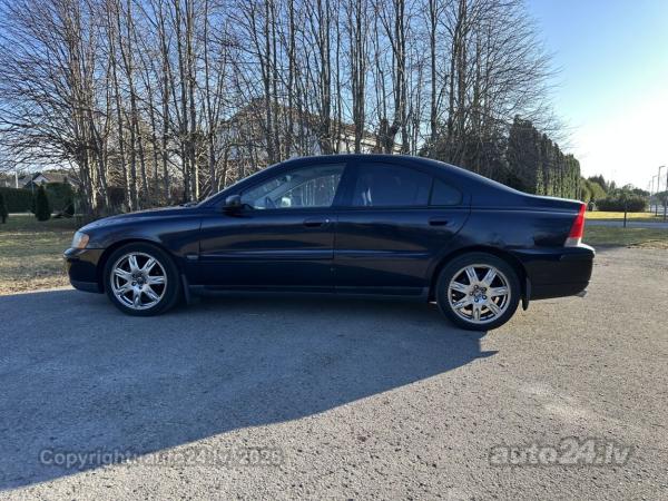 Volvo S60 2005 Tallina, ar dzinēja tilpumu 2.40 L un nobraukumu 204 tūkst. km par 3400 €, foto 7 vietnē AUTOMOTO.COM.LV