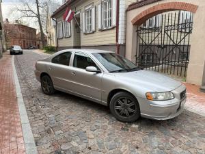 Вольво С60 2005 в Цесис, объемом двигателя 2.40 л и пробегом 418 тыс. км за 1190 €, фото 3 на AUTOMOTO.COM.LV