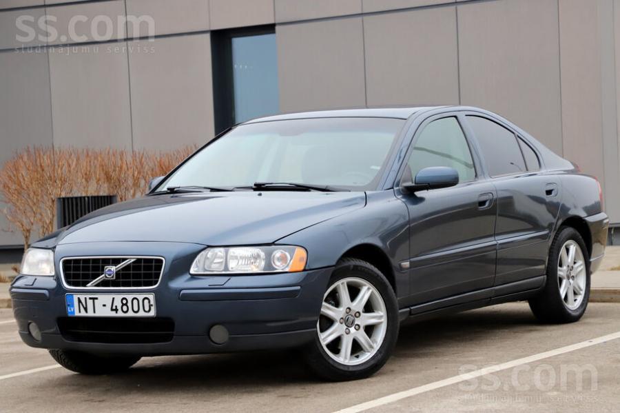 Volvo S60 2005 Tukums, ar dzinēja tilpumu 2.40 L un nobraukumu 326 tūkst. km par 2750 €, foto 3 vietnē AUTOMOTO.COM.LV