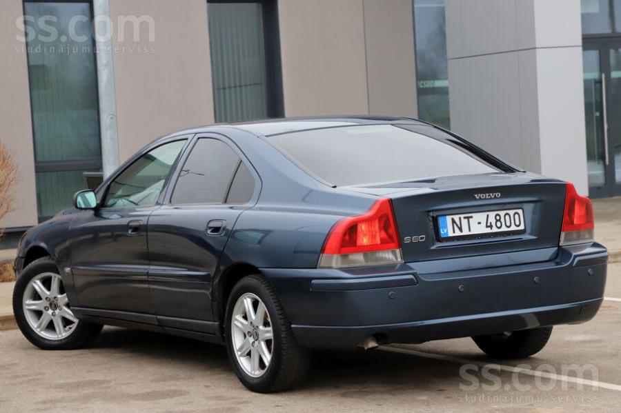 Volvo S60 2005 Tukums, ar dzinēja tilpumu 2.40 L un nobraukumu 326 tūkst. km par 2750 €, foto 5 vietnē AUTOMOTO.COM.LV
