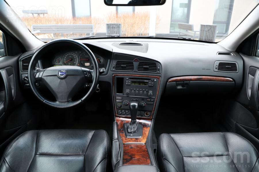 Volvo S60 2005 Tukums, ar dzinēja tilpumu 2.40 L un nobraukumu 326 tūkst. km par 2750 €, foto 6 vietnē AUTOMOTO.COM.LV