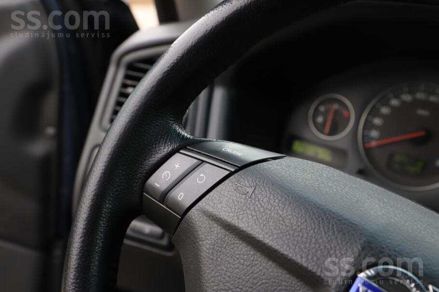Volvo S60 2005 Tukums, ar dzinēja tilpumu 2.40 L un nobraukumu 326 tūkst. km par 2750 €, foto 8 vietnē AUTOMOTO.COM.LV
