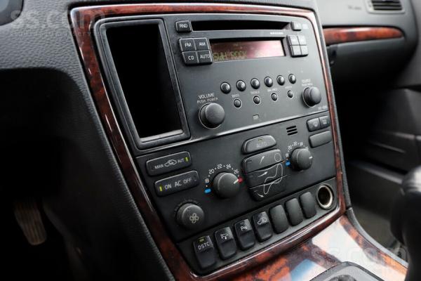 Volvo S60 2005 Tukums, ar dzinēja tilpumu 2.40 L un nobraukumu 326 tūkst. km par 2750 €, foto 8 vietnē AUTOMOTO.COM.LV