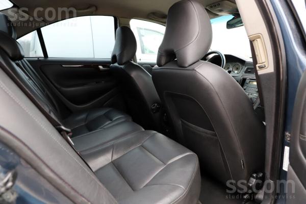 Volvo S60 2005 Tukums, ar dzinēja tilpumu 2.40 L un nobraukumu 326 tūkst. km par 2750 €, foto 10 vietnē AUTOMOTO.COM.LV