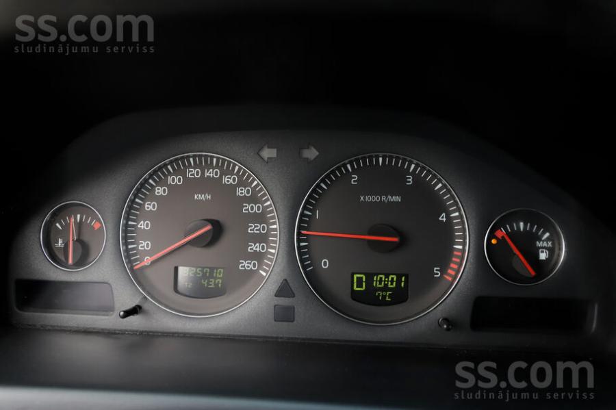 Volvo S60 2005 Tukums, ar dzinēja tilpumu 2.40 L un nobraukumu 326 tūkst. km par 2750 €, foto 12 vietnē AUTOMOTO.COM.LV