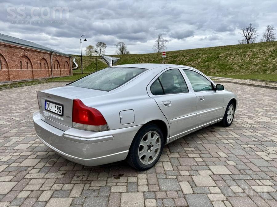 Вольво С60 2005 в Даугавпилс, объемом двигателя 2.40 л и пробегом 0 тыс. км за 1650 €, фото 15 на AUTOMOTO.COM.LV
