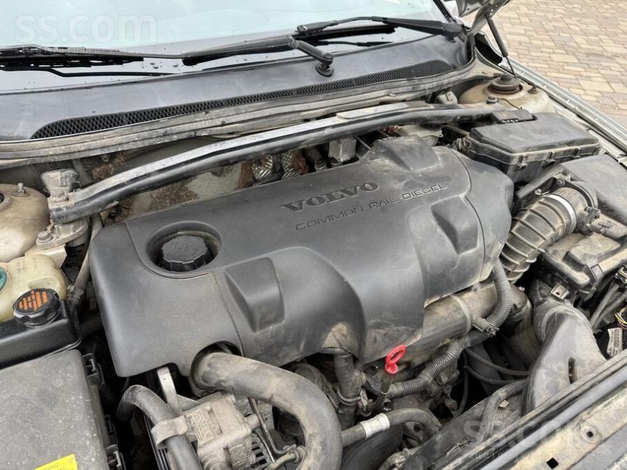 Вольво С60 2005 в Даугавпилс, объемом двигателя 2.40 л и пробегом 0 тыс. км за 1650 €, фото 21 на AUTOMOTO.COM.LV
