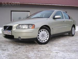Вольво С60 2005 в Рига, объемом двигателя 2.40 л и пробегом 0 тыс. км за 4350 €, фото 10 на AUTOMOTO.COM.LV