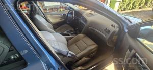 Volvo S60 2005 in Kraslava, with an engine capacity of 2.40 L and mileage of 356 thousand km for 1650 €, photo 6 on AUTOMOTO.COM.LV
