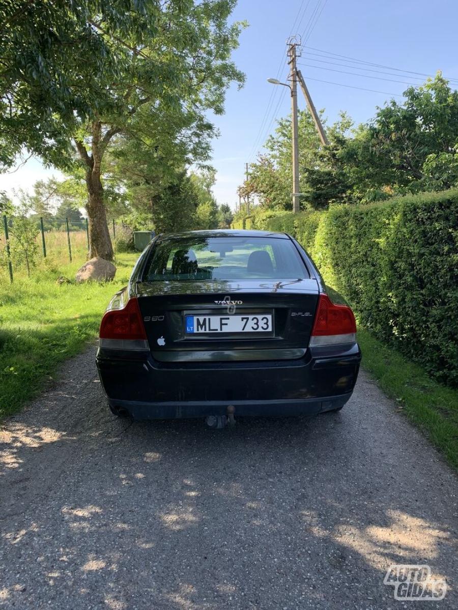 Volvo S60 2005 Klaipėda, ar dzinēja tilpumu 2.40 L un nobraukumu 229 tūkst. km par 750 €, foto 6 vietnē AUTOMOTO.COM.LV
