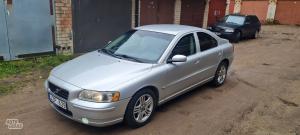 Volvo S60 2005 in Alytus, with an engine capacity of 2.40 L and mileage of 296 thousand km for 1200 €, photo 9 on AUTOMOTO.COM.LV